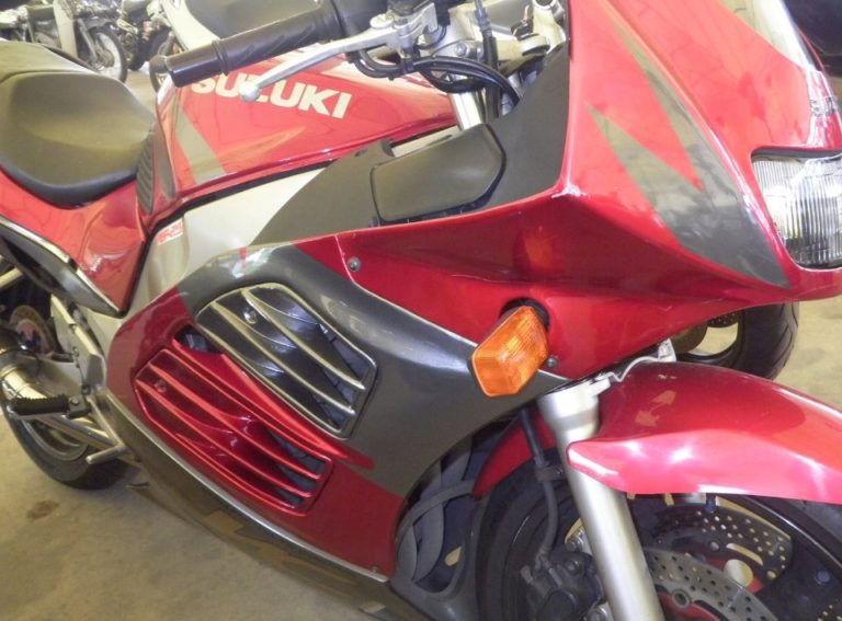 Suzuki RF400: фото, технические характеристики, отзывы, сравнение